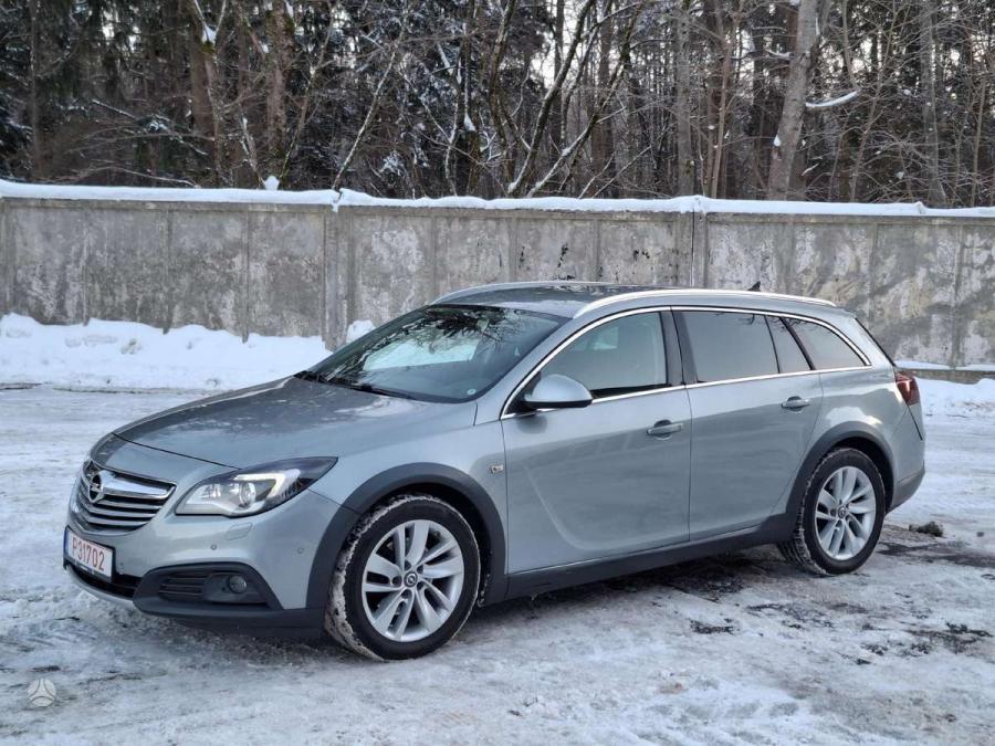 Blue Opel Insignia 2014 in Vilnius, with an engine capacity of 1.96 L and mileage of 190 thousand km for 6900 €, photo 10 on AUTOMOTO.COM.LV