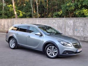 Zils Opel Insignia 2014 Viļņa, ar dzinēja tilpumu 1.96 L un nobraukumu 190 tūkst. km par 5800 €, foto  vietnē AUTOMOTO.COM.LV