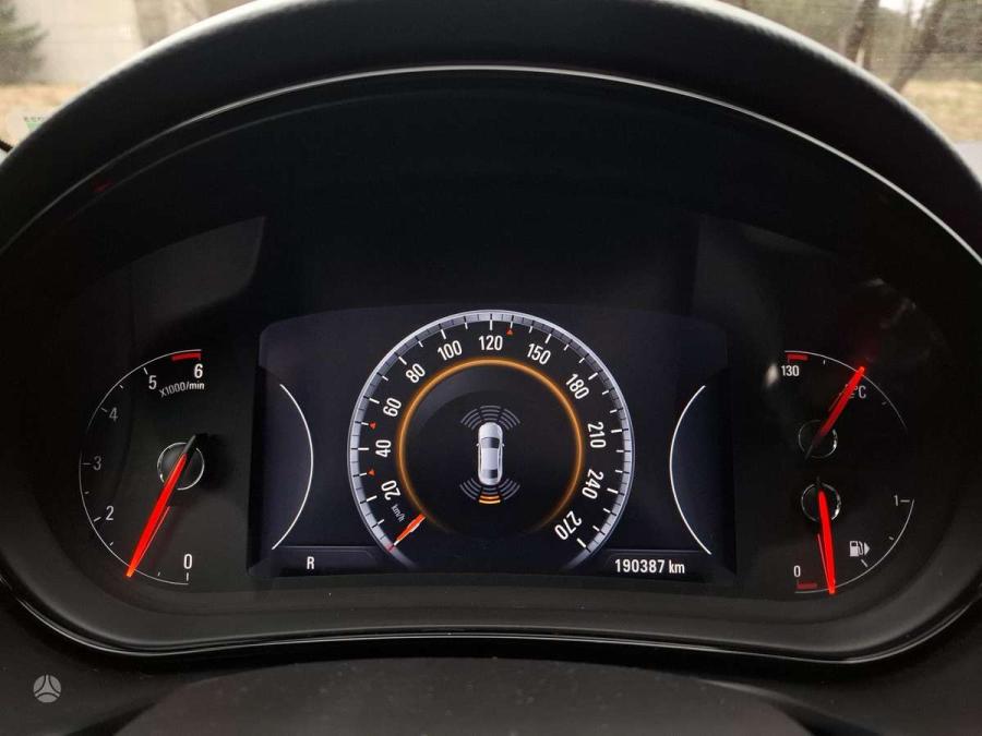 Zils Opel Insignia 2014 Viļņa, ar dzinēja tilpumu 1.96 L un nobraukumu 190 tūkst. km par 5800 €, foto 21 vietnē AUTOMOTO.COM.LV