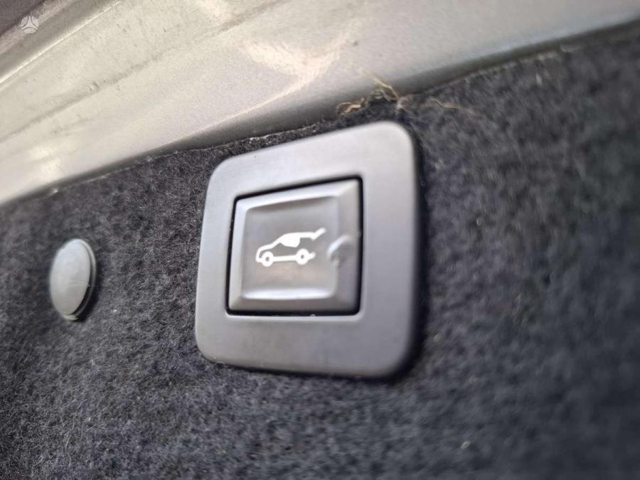 Zils Opel Insignia 2014 Viļņa, ar dzinēja tilpumu 1.96 L un nobraukumu 190 tūkst. km par 5800 €, foto 23 vietnē AUTOMOTO.COM.LV