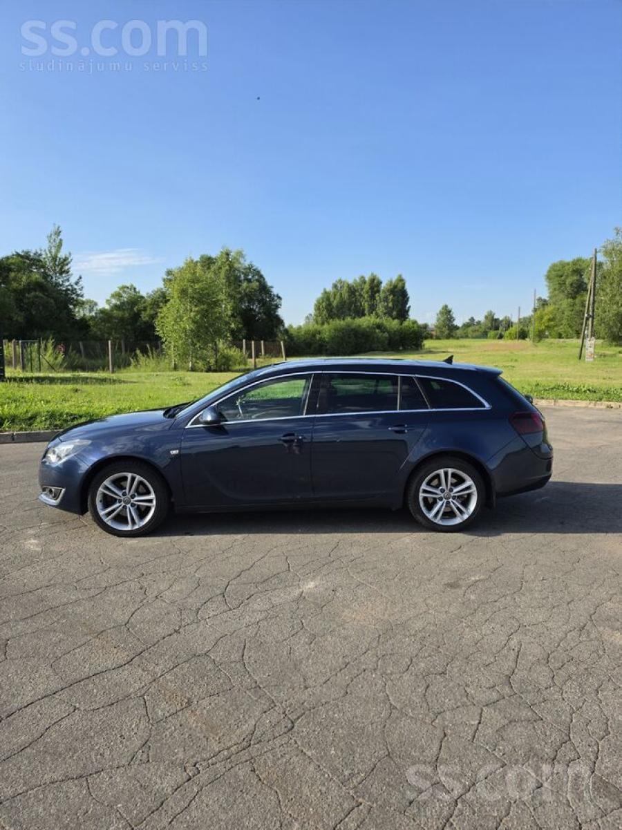 Zils Opel Insignia 2014 Daugavpils, ar dzinēja tilpumu 2.00 L un nobraukumu 301 tūkst. km par 5000 €, foto 9 vietnē AUTOMOTO.COM.LV