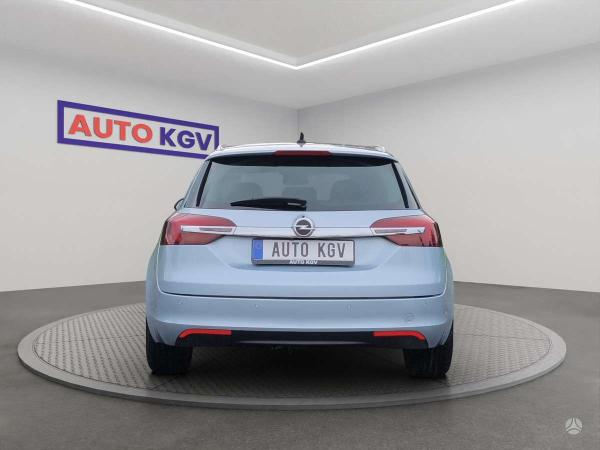 Blue Opel Insignia 2014 in Vilnius, with an engine capacity of 2.00 L and mileage of 213 thousand km for 5999 €, photo 4 on AUTOMOTO.COM.LV