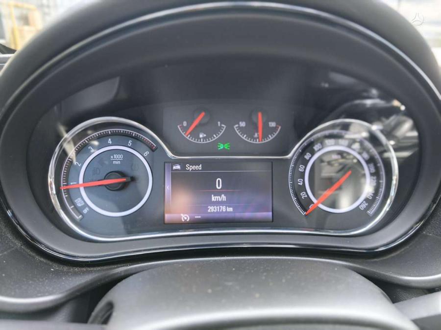 Zils Opel Insignia 2014 Šauļi, ar dzinēja tilpumu 1.96 L un nobraukumu 293 tūkst. km par 5500 €, foto 18 vietnē AUTOMOTO.COM.LV