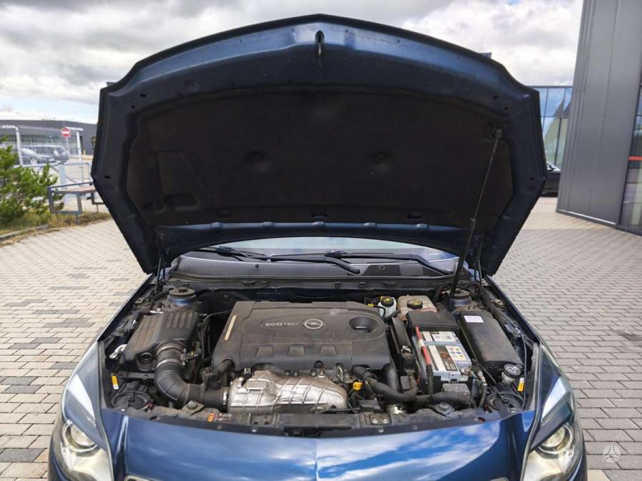 Zils Opel Insignia 2014 Šauļi, ar dzinēja tilpumu 1.96 L un nobraukumu 293 tūkst. km par 5500 €, foto 24 vietnē AUTOMOTO.COM.LV