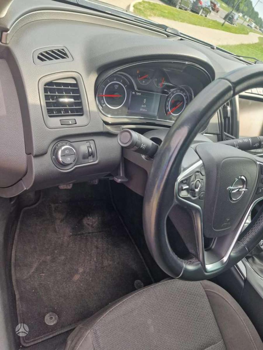 Zils Opel Insignia 2014 Kauņa, ar dzinēja tilpumu 1.96 L un nobraukumu 297 tūkst. km par 5300 €, foto 17 vietnē AUTOMOTO.COM.LV