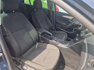 Zils Opel Insignia 2014 Kauņa, ar dzinēja tilpumu 1.96 L un nobraukumu 297 tūkst. km par 5300 €, foto 23 vietnē AUTOMOTO.COM.LV