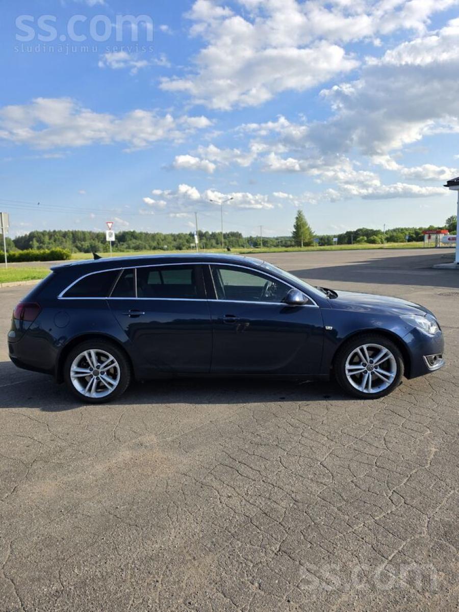 Zils Opel Insignia 2014 Daugavpils, ar dzinēja tilpumu 2.00 L un nobraukumu 302 tūkst. km par 4300 €, foto 1 vietnē AUTOMOTO.COM.LV