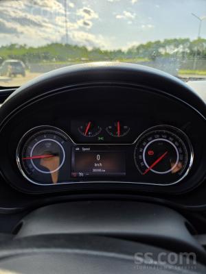 Zils Opel Insignia 2014 Daugavpils, ar dzinēja tilpumu 2.00 L un nobraukumu 302 tūkst. km par 4300 €, foto 3 vietnē AUTOMOTO.COM.LV