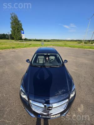Zils Opel Insignia 2014 Daugavpils, ar dzinēja tilpumu 2.00 L un nobraukumu 302 tūkst. km par 4300 €, foto 4 vietnē AUTOMOTO.COM.LV