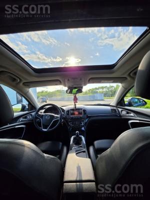 Zils Opel Insignia 2014 Daugavpils, ar dzinēja tilpumu 2.00 L un nobraukumu 302 tūkst. km par 4300 €, foto 5 vietnē AUTOMOTO.COM.LV