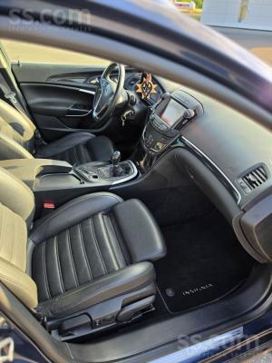 Zils Opel Insignia 2014 Daugavpils, ar dzinēja tilpumu 2.00 L un nobraukumu 302 tūkst. km par 4300 €, foto 6 vietnē AUTOMOTO.COM.LV