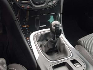 Zils Opel Insignia 2014 Viļņa, ar dzinēja tilpumu 2.00 L un nobraukumu 213 tūkst. km par 5999 €, foto 19 vietnē AUTOMOTO.COM.LV
