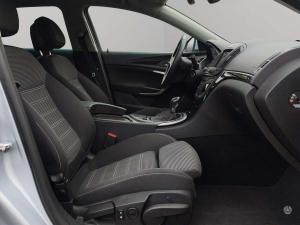 Blue Opel Insignia 2014 in Vilnius, with an engine capacity of 2.00 L and mileage of 213 thousand km for 5999 €, photo 9 on AUTOMOTO.COM.LV