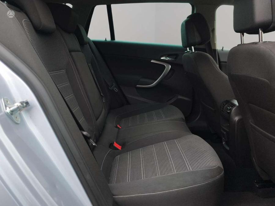 Blue Opel Insignia 2014 in Vilnius, with an engine capacity of 2.00 L and mileage of 213 thousand km for 5999 €, photo 10 on AUTOMOTO.COM.LV