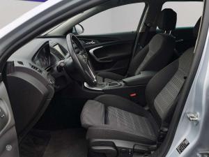 Blue Opel Insignia 2014 in Vilnius, with an engine capacity of 2.00 L and mileage of 213 thousand km for 5999 €, photo 15 on AUTOMOTO.COM.LV