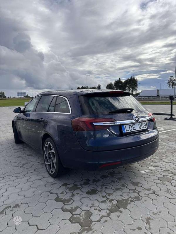 Blue Opel Insignia 2014 in Vilnius, with an engine capacity of 1.96 L and mileage of 362 thousand km for 3900 €, photo 5 on AUTOMOTO.COM.LV