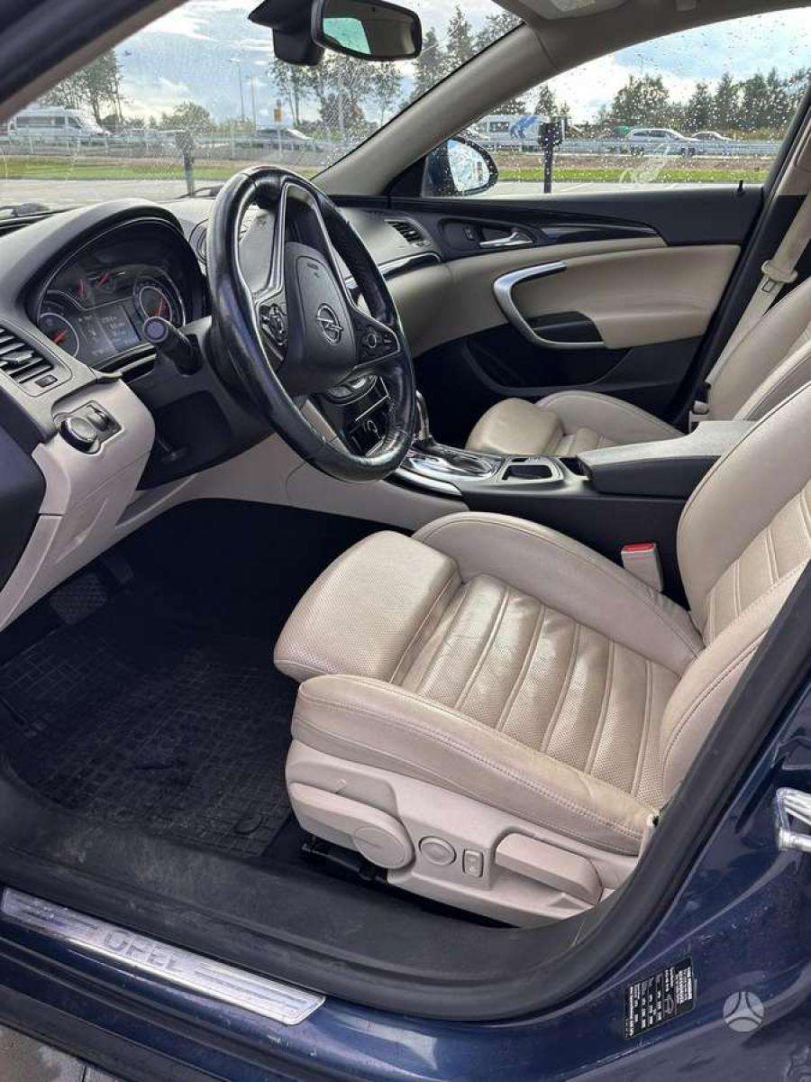 Zils Opel Insignia 2014 Viļņa, ar dzinēja tilpumu 1.96 L un nobraukumu 362 tūkst. km par 3900 €, foto 7 vietnē AUTOMOTO.COM.LV