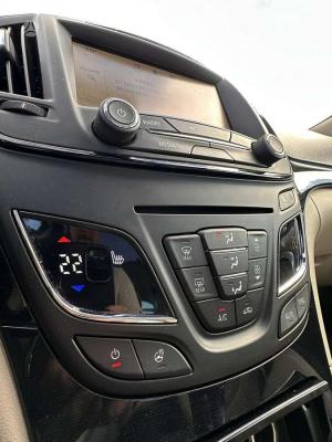 Zils Opel Insignia 2014 Viļņa, ar dzinēja tilpumu 1.96 L un nobraukumu 362 tūkst. km par 3900 €, foto 11 vietnē AUTOMOTO.COM.LV