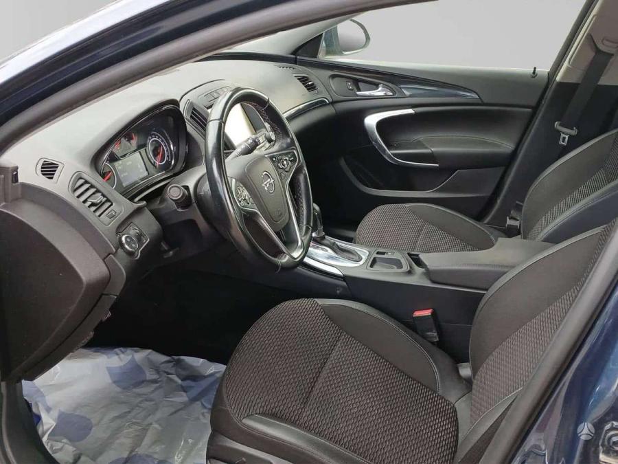 Blue Opel Insignia 2014 in Vilnius, with an engine capacity of 2.00 L and mileage of 303 thousand km for 5400 €, photo 10 on AUTOMOTO.COM.LV