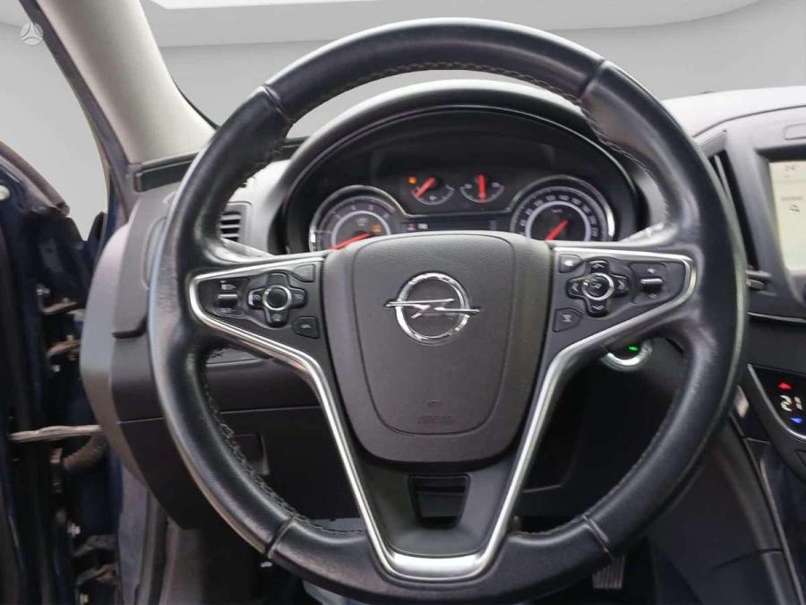 Blue Opel Insignia 2014 in Vilnius, with an engine capacity of 2.00 L and mileage of 303 thousand km for 5400 €, photo 11 on AUTOMOTO.COM.LV