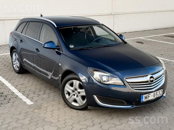 Blue Opel Insignia 2014 in Riga, with an engine capacity of 2.00 L and mileage of 202 thousand km for 6490 €, photo 1 on AUTOMOTO.COM.LV