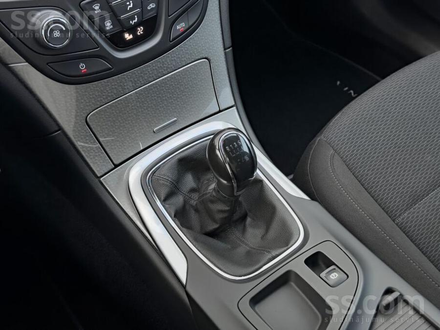 Zils Opel Insignia 2014 Rīga, ar dzinēja tilpumu 2.00 L un nobraukumu 202 tūkst. km par 6490 €, foto 12 vietnē AUTOMOTO.COM.LV