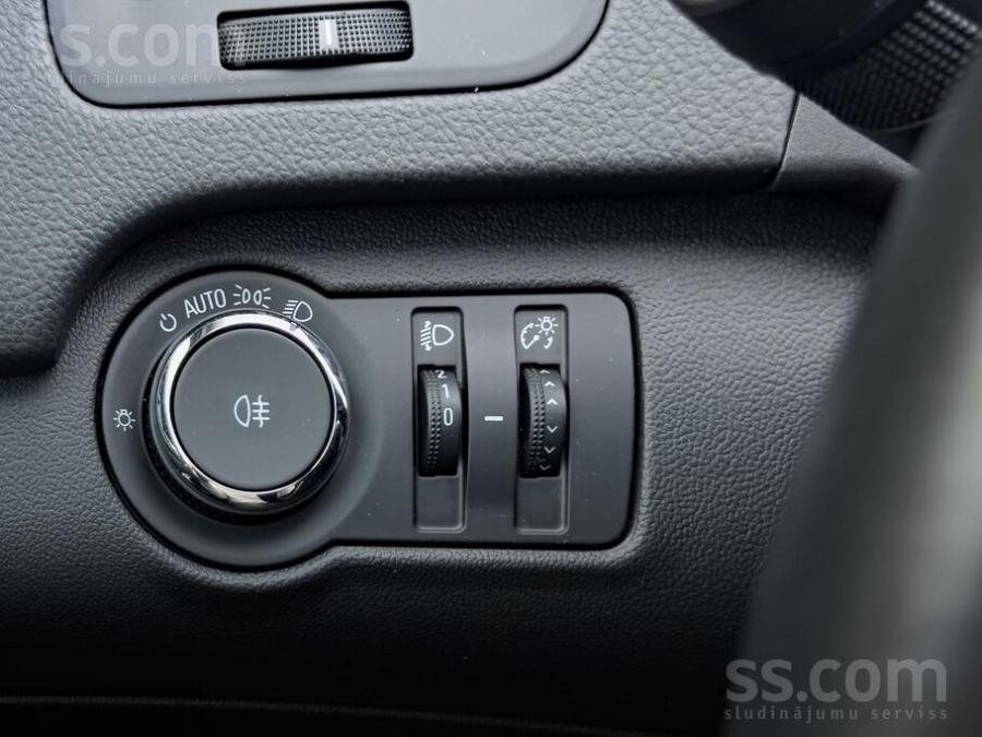 Zils Opel Insignia 2014 Rīga, ar dzinēja tilpumu 2.00 L un nobraukumu 202 tūkst. km par 6490 €, foto 13 vietnē AUTOMOTO.COM.LV