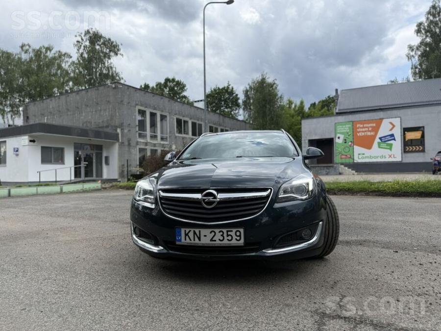 Blue Opel Insignia 2016 in Riga, with an engine capacity of 2.00 L and mileage of 183 thousand km for 7400 €, photo 6 on AUTOMOTO.COM.LV