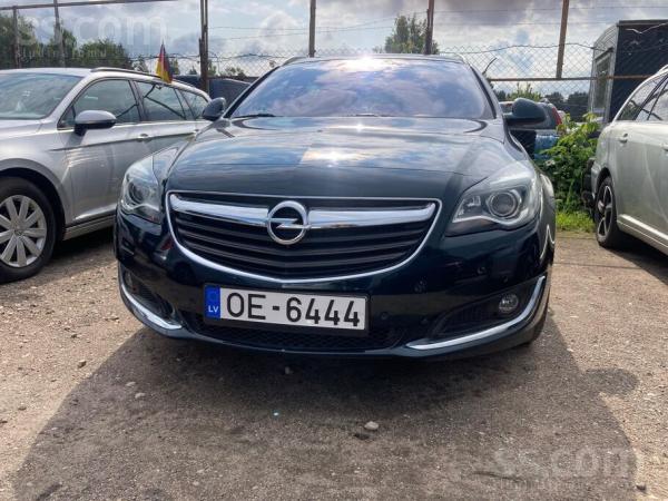 Blue Opel Insignia 2016 in Riga, with an engine capacity of 1.60 L and mileage of 185 thousand km for 7200 €, photo 2 on AUTOMOTO.COM.LV