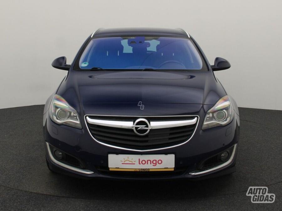Blue Opel Insignia 2016 in Vilnius, with an engine capacity of 2.00 L and mileage of 216 thousand km for 8399 €, photo 3 on AUTOMOTO.COM.LV