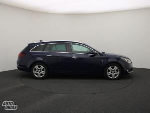 Blue Opel Insignia 2016 in Vilnius, with an engine capacity of 2.00 L and mileage of 216 thousand km for 8399 €, photo 9 on AUTOMOTO.COM.LV