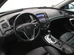 Blue Opel Insignia 2016 in Vilnius, with an engine capacity of 2.00 L and mileage of 216 thousand km for 8399 €, photo 16 on AUTOMOTO.COM.LV