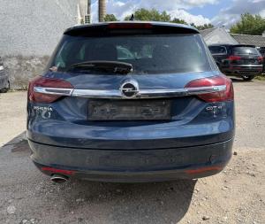 Blue Opel Insignia 2016 in Siauliai, with an engine capacity of 1.96 L and mileage of 176 thousand km for 3350 €, photo 6 on AUTOMOTO.COM.LV