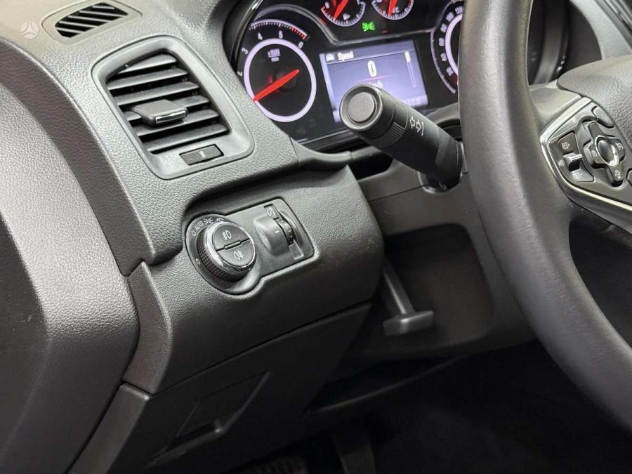 Zils Opel Insignia 2016 Marijampole, ar dzinēja tilpumu 1.96 L un nobraukumu 251 tūkst. km par 5999 €, foto 24 vietnē AUTOMOTO.COM.LV