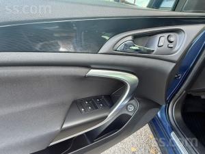 Blue Opel Insignia 2016 in Riga, with an engine capacity of 2.00 L and mileage of 0 thousand km for 6990 €, photo 12 on AUTOMOTO.COM.LV
