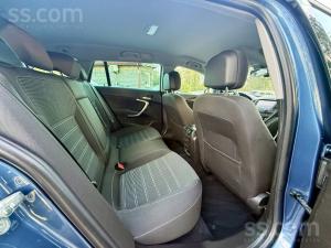 Blue Opel Insignia 2016 in Riga, with an engine capacity of 2.00 L and mileage of 0 thousand km for 6990 €, photo 22 on AUTOMOTO.COM.LV