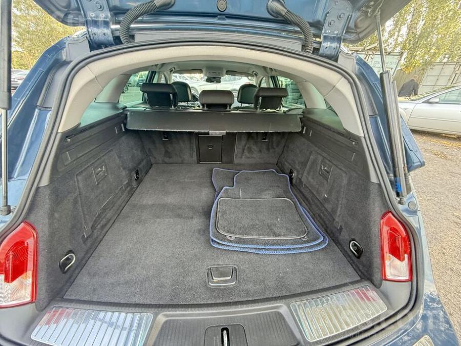 Blue Opel Insignia 2016 in Riga, with an engine capacity of 2.00 L and mileage of 0 thousand km for 6990 €, photo 35 on AUTOMOTO.COM.LV