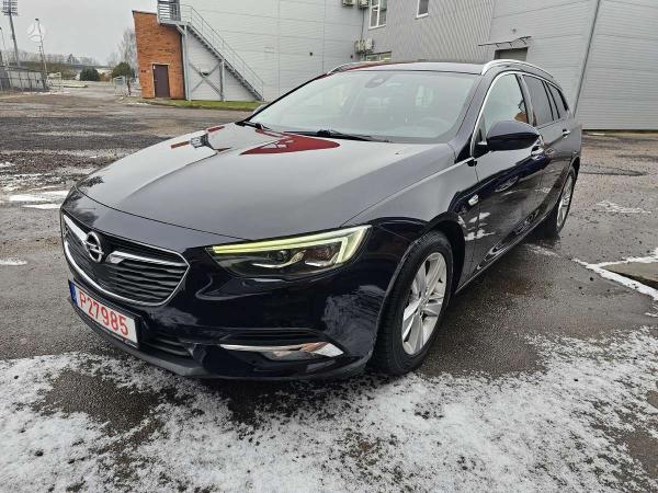 Blue Opel Insignia 2017 in Marijampole, with an engine capacity of 1.96 L and mileage of 173 thousand km for 11700 €, photo 1 on AUTOMOTO.COM.LV