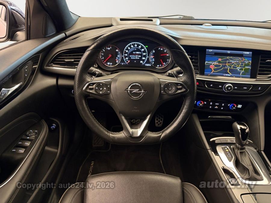 Blue Opel Insignia 2017 in Tallinn, with an engine capacity of 2.00 L and mileage of 172 thousand km for 9900 €, photo 9 on AUTOMOTO.COM.LV