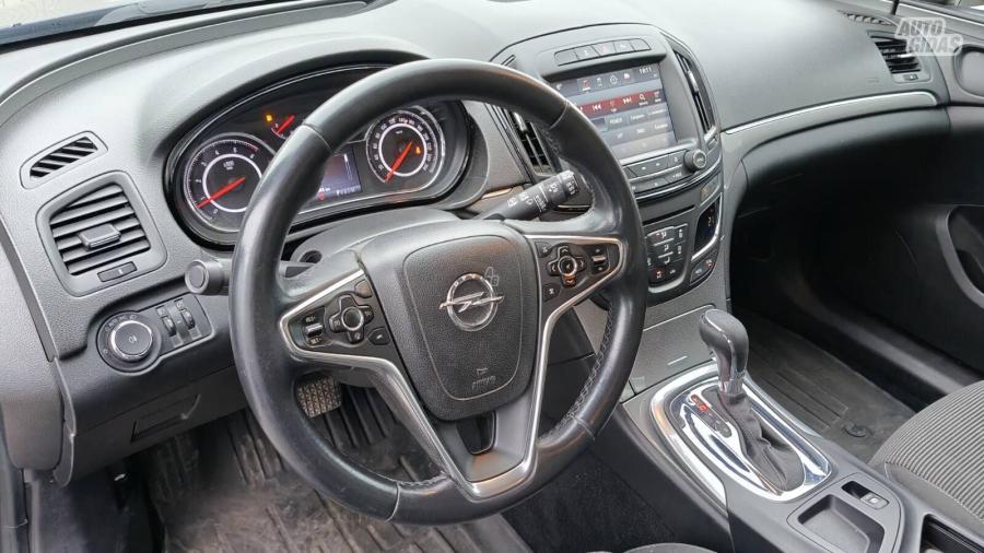 Blue Opel Insignia 2017 in Kaunas, with an engine capacity of 1.60 L and mileage of 270 thousand km for 6500 €, photo 10 on AUTOMOTO.COM.LV