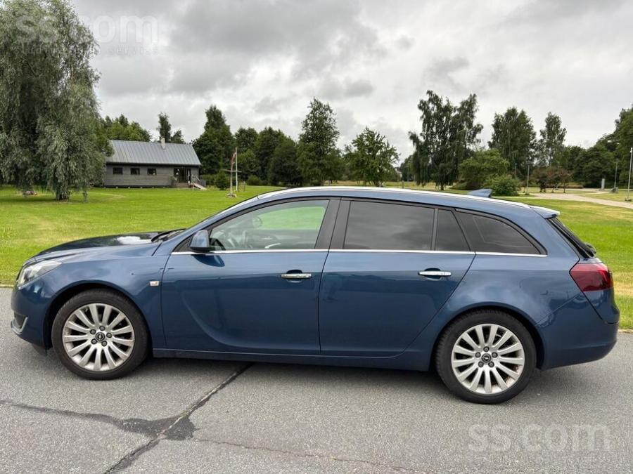 Blue Opel Insignia 2017 in Riga, with an engine capacity of 1.60 L and mileage of 252 thousand km for 6100 €, photo 11 on AUTOMOTO.COM.LV