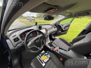 Blue Opel Insignia 2017 in Riga, with an engine capacity of 1.60 L and mileage of 252 thousand km for 6100 €, photo 13 on AUTOMOTO.COM.LV