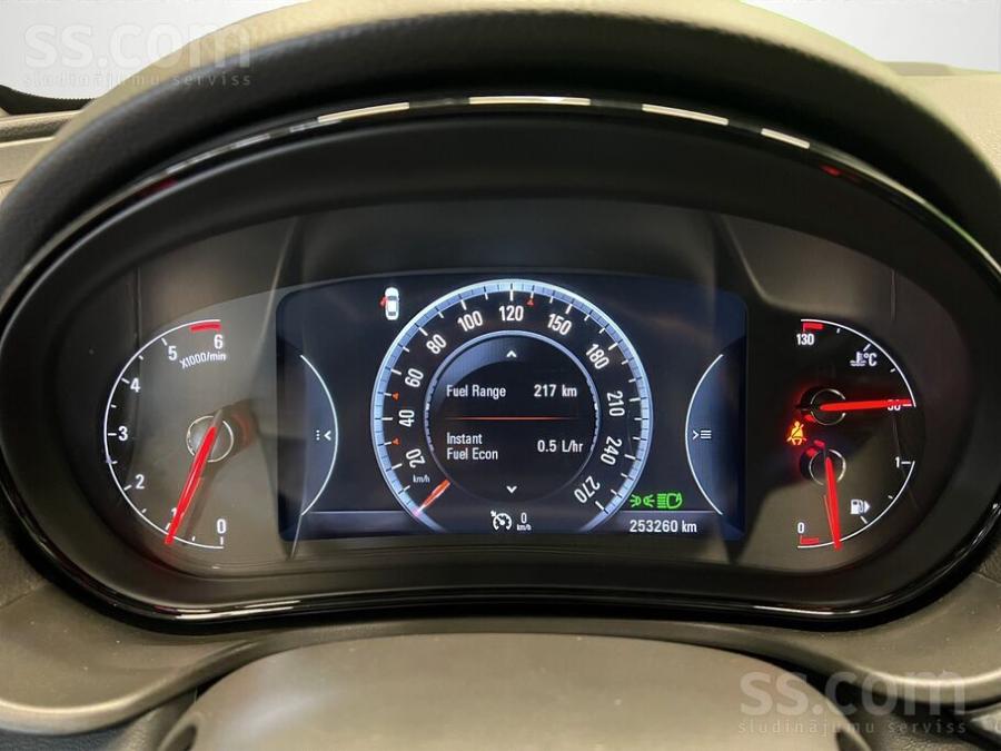 Zils Opel Insignia 2017 Rīga, ar dzinēja tilpumu 1.60 L un nobraukumu 253 tūkst. km par 6490 €, foto 12 vietnē AUTOMOTO.COM.LV