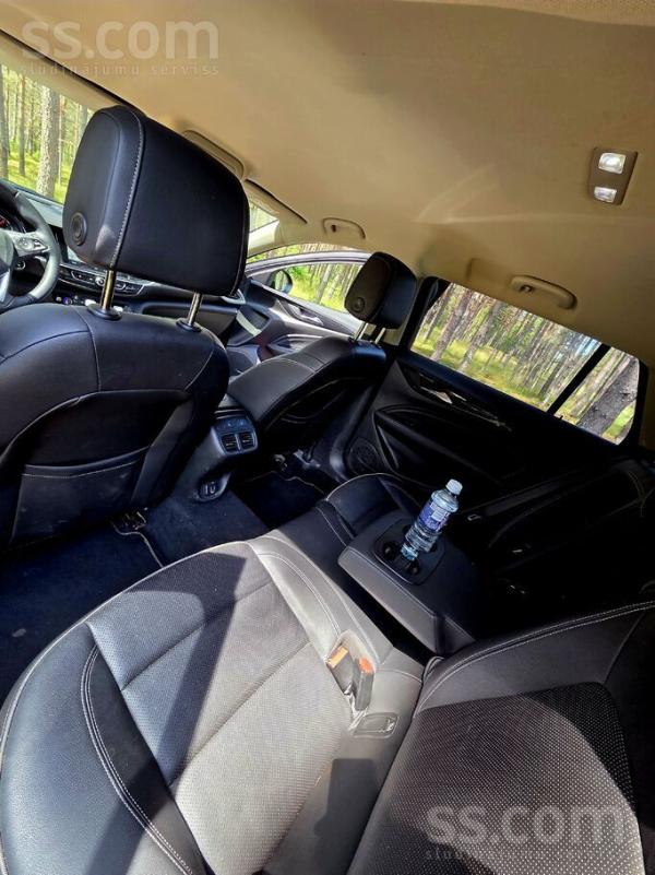 Blue Opel Insignia 2018 in Aizkraukle, with an engine capacity of 1.60 L and mileage of 213 thousand km for 9750 €, photo 8 on AUTOMOTO.COM.LV