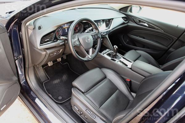 Zils Opel Insignia 2018 Tukums, ar dzinēja tilpumu 1.60 L un nobraukumu 192 tūkst. km par 7900 €, foto 8 vietnē AUTOMOTO.COM.LV