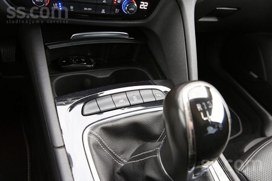Zils Opel Insignia 2018 Tukums, ar dzinēja tilpumu 1.60 L un nobraukumu 192 tūkst. km par 7900 €, foto 24 vietnē AUTOMOTO.COM.LV