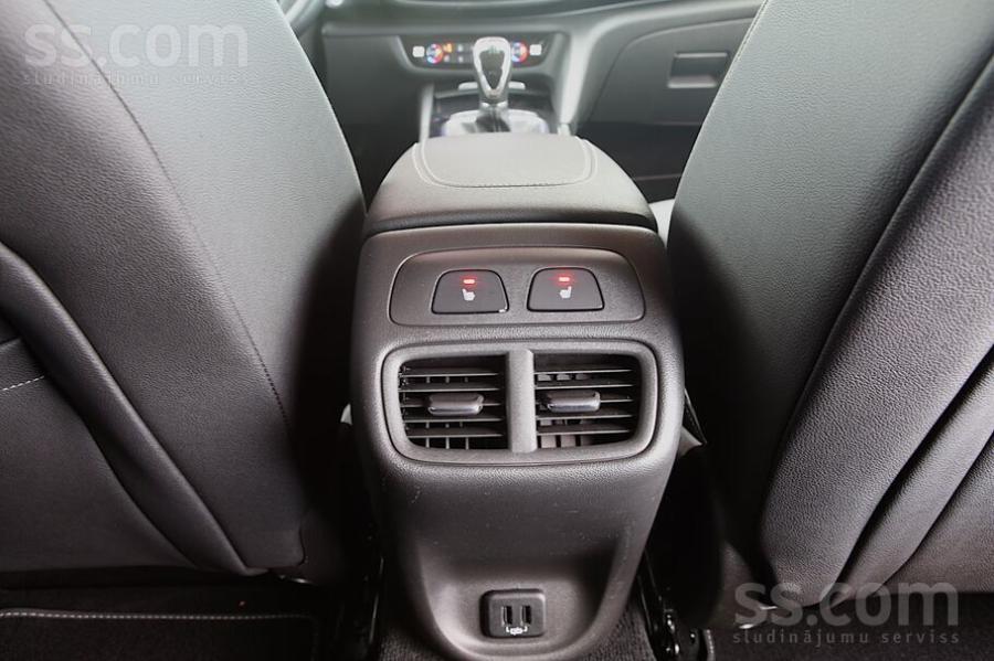 Zils Opel Insignia 2018 Tukums, ar dzinēja tilpumu 1.60 L un nobraukumu 192 tūkst. km par 7900 €, foto 25 vietnē AUTOMOTO.COM.LV