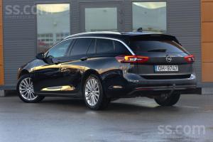 Blue Opel Insignia 2018 in Jelgava, with an engine capacity of 2.00 L and mileage of 230 thousand km for 8790 €, photo 4 on AUTOMOTO.COM.LV