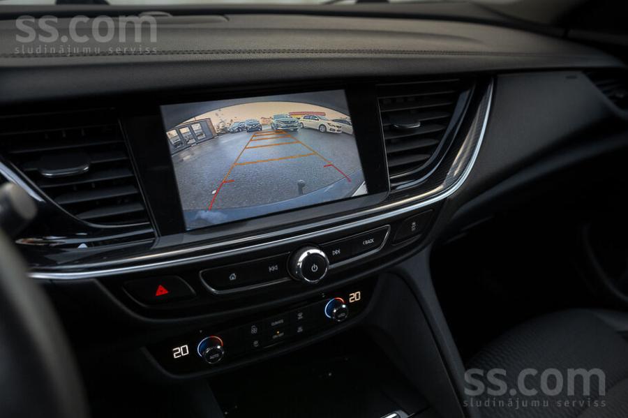 Blue Opel Insignia 2018 in Jelgava, with an engine capacity of 2.00 L and mileage of 230 thousand km for 8790 €, photo 19 on AUTOMOTO.COM.LV