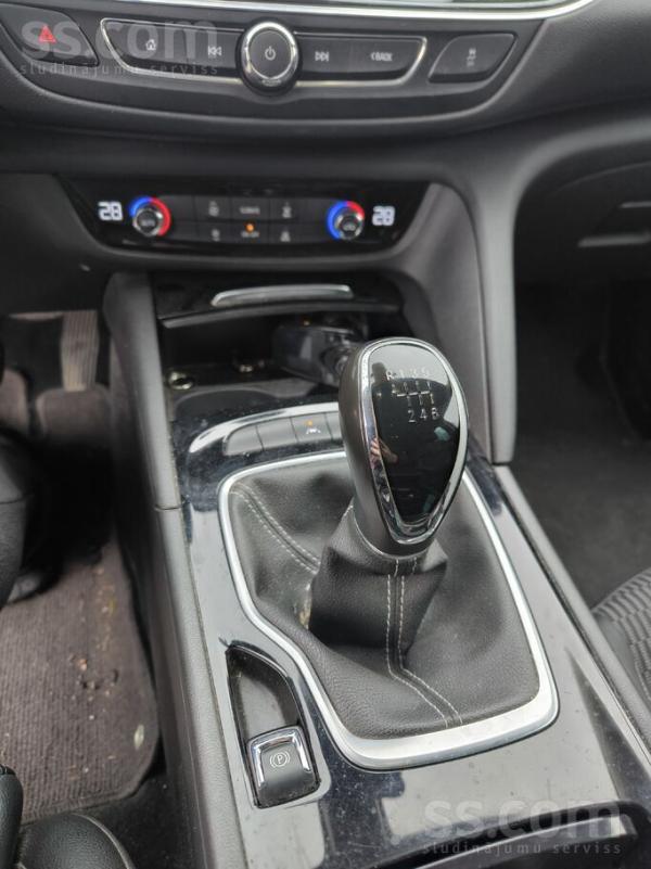 Zils Opel Insignia 2018 Rīga, ar dzinēja tilpumu 1.60 L un nobraukumu 216 tūkst. km par 10500 €, foto 7 vietnē AUTOMOTO.COM.LV